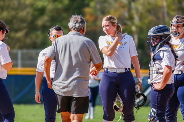 MUAC softball grabs split with KVCC – Sports to the Max